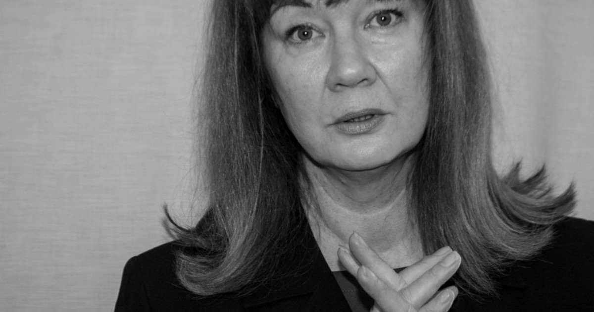 Sally Davis | GalleryGift